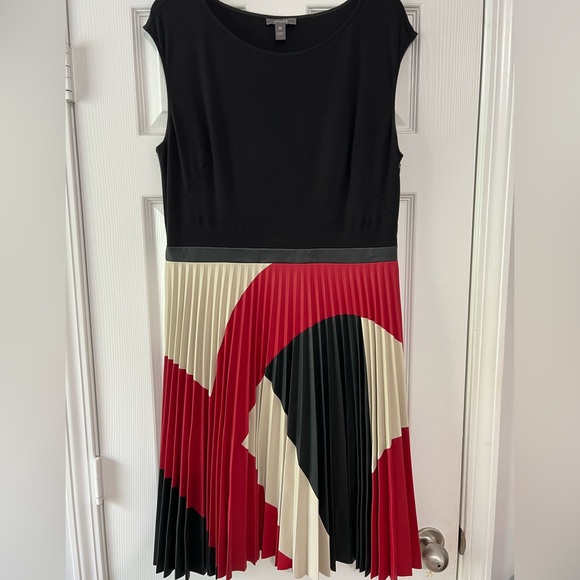 Muse | Dresses | Stunning Muse Pleated Color Block Art Dress Sz | Poshmark